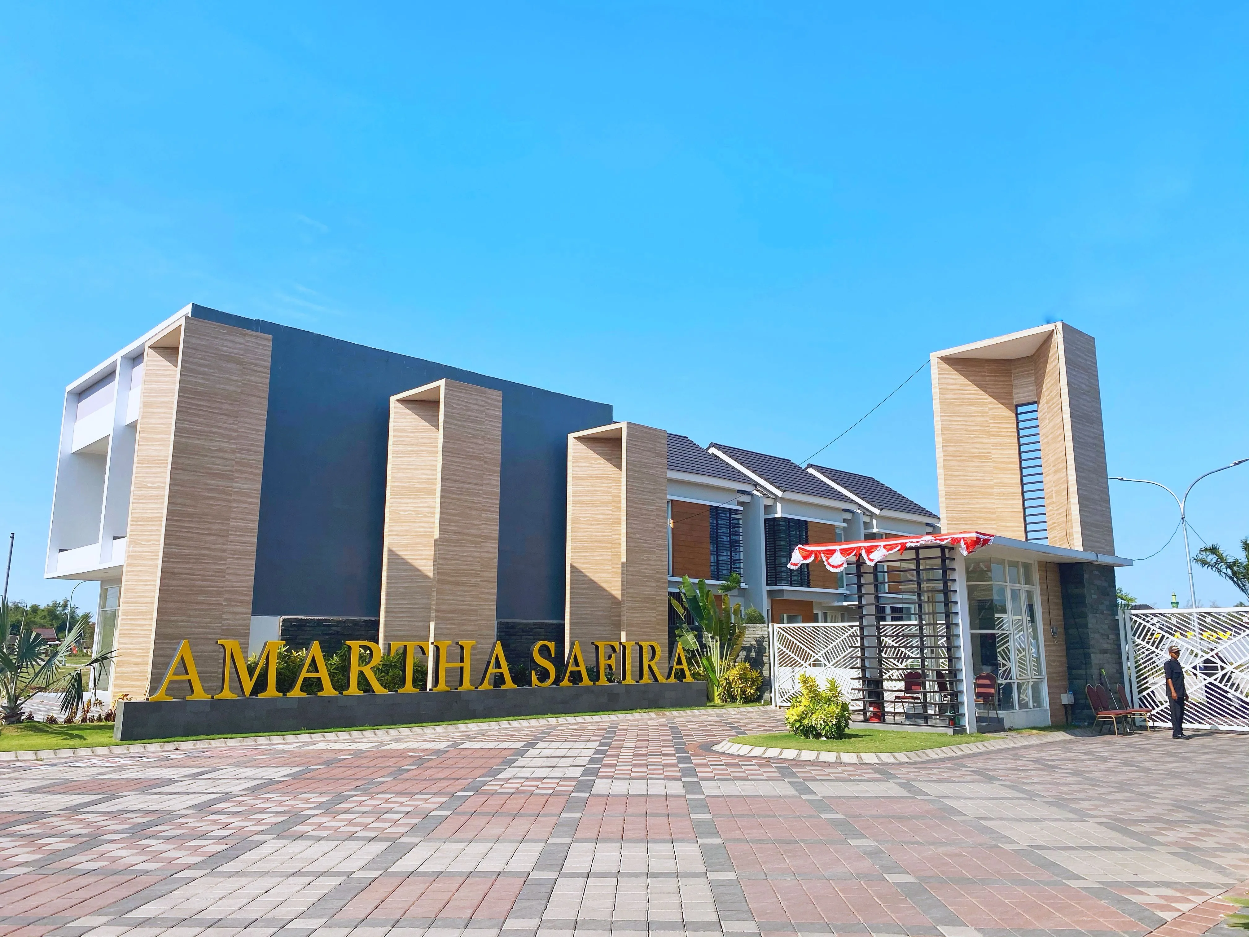 Amartha Safira - Chalidana